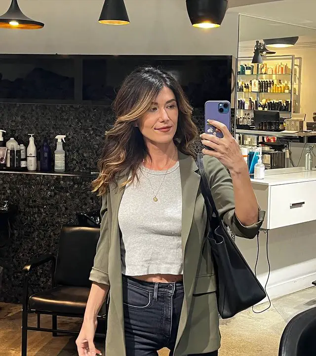 Jewel Staite's 2022 Updated Net Worth: 5 Quick Facts