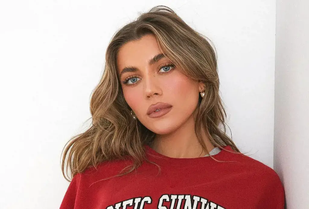 Who Is Amelie Zilber's Mom, Christina Zilber? Her Parents And Net Worth